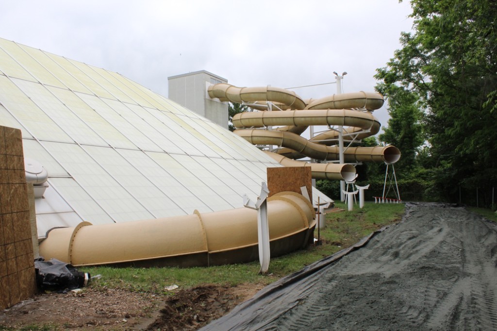 columbia_swim_center_pool_slide_demo - Power Component Systems